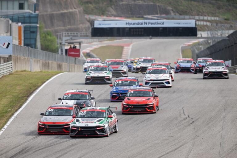 김규민·강동우·신우진, 아반떼 N 컵 포디엄 피니시 | RACEWEEK