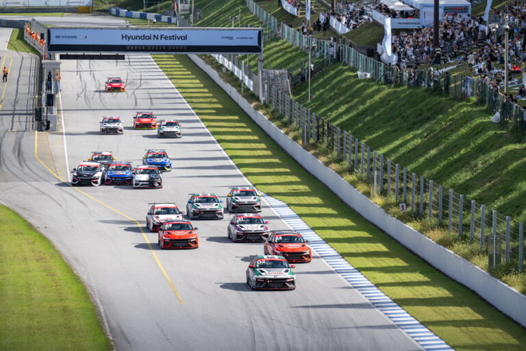 예선 3위 김영찬, 아반떼 N 컵 N1 2연승 행진 | RACEWEEK